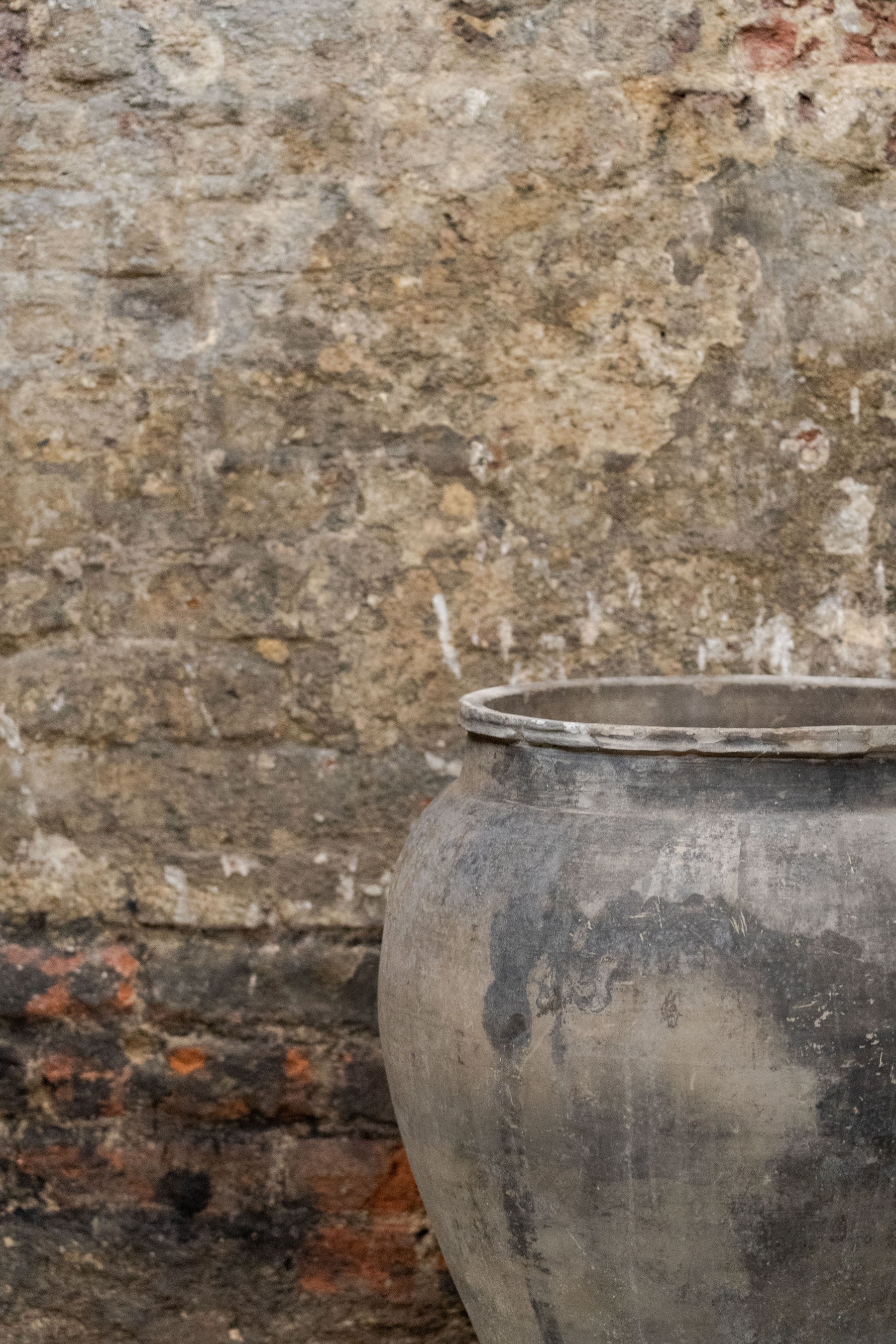 Vintage Grey Brown Pots Large - Botanical Boys