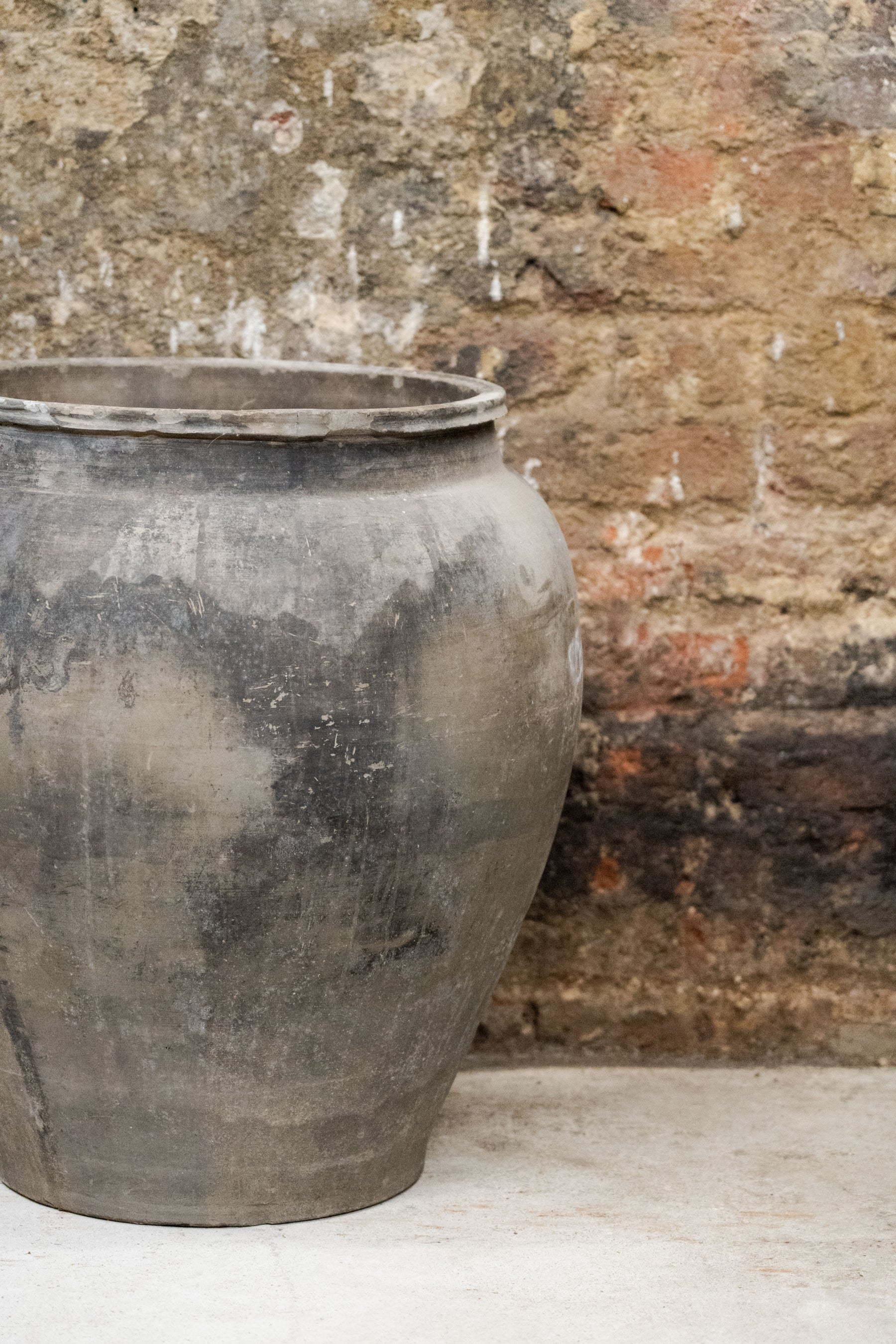 Vintage Grey Brown Pots Large - Botanical Boys
